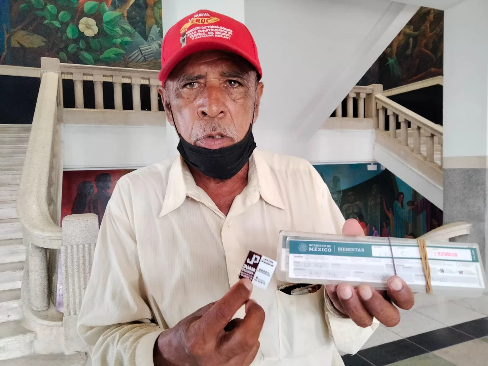 Regidor de Morena en Tampico Juan Pizaña engaña a abuelito – Sentido Común